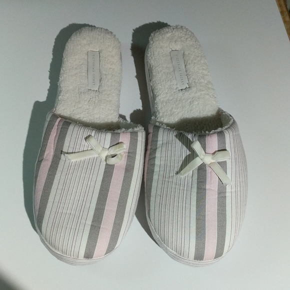 Victoria's Secret | Shoes | Victorias Secret Slippers | Poshmark